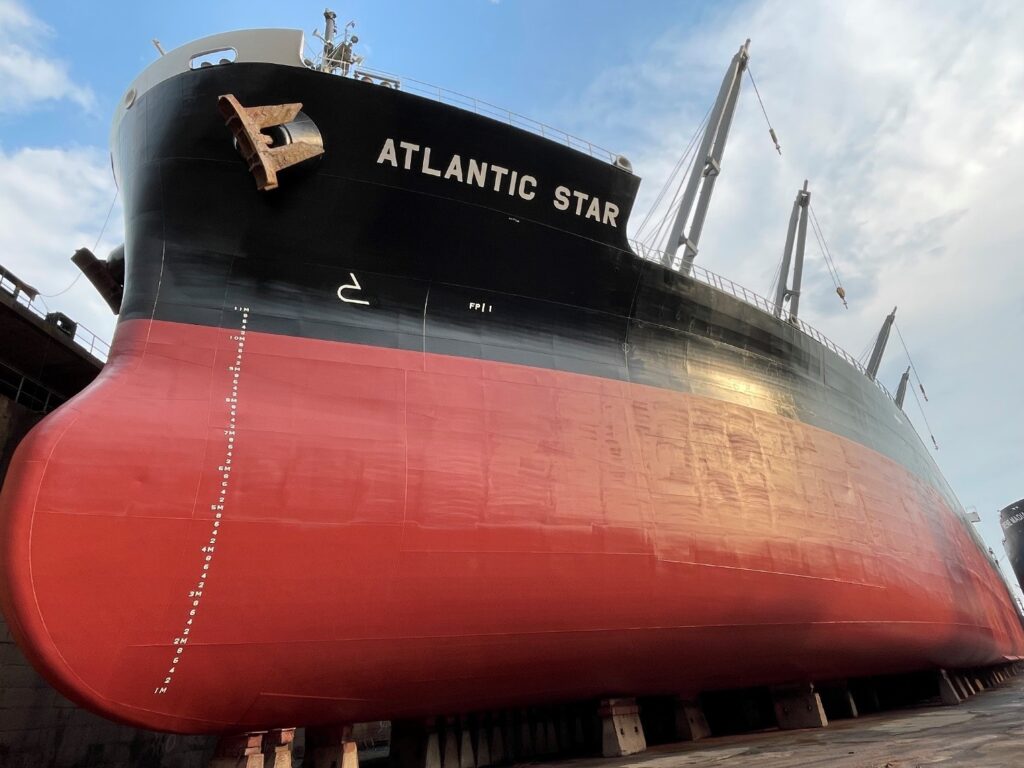 MV ATLANTIC STAR ドック工事立会 | 菅原汽船株式会社